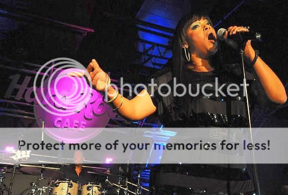 Faith Evans rocking the house at Hard Rock LA: ohnotheydidnt — LiveJournal